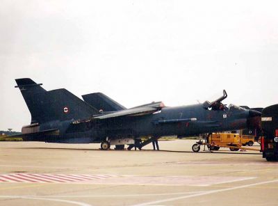 VOUGHT F8 FN CRUSADER - Image (20)F8E 7 PJacquesph - French Navy Gallery